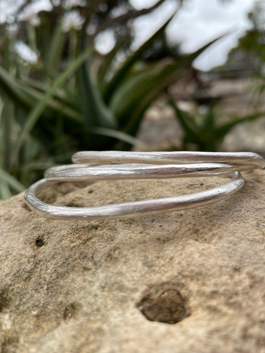 Natural Bangle – By Blu